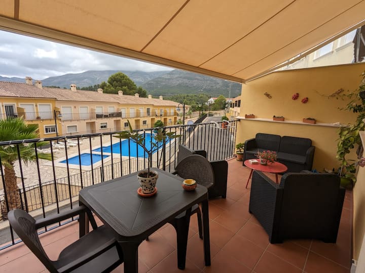 Maison Individuelle Résidence Privée + Piscine - Pego