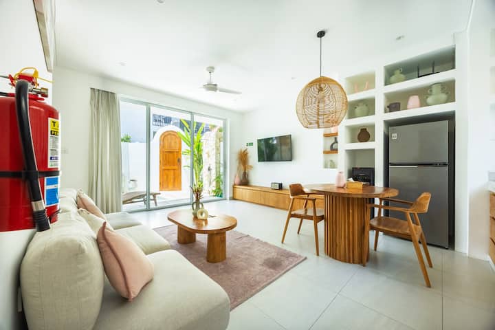 Las Casas | 1br Private Villa W/pool In Canggu - Canggu