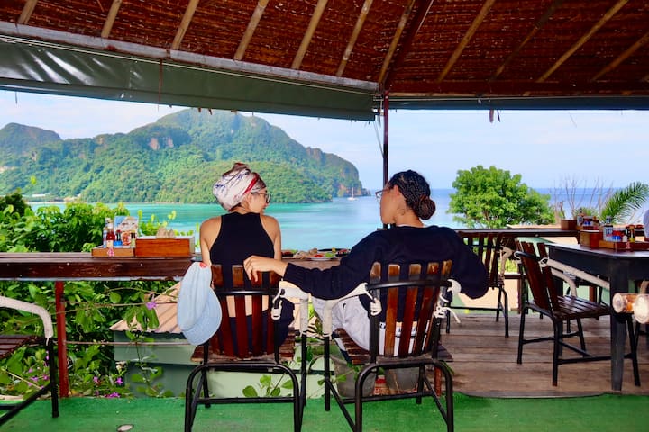 Koh Phi Phi Escape | Twin Bed Bungalow With Bf - Ko Phi Phi Don