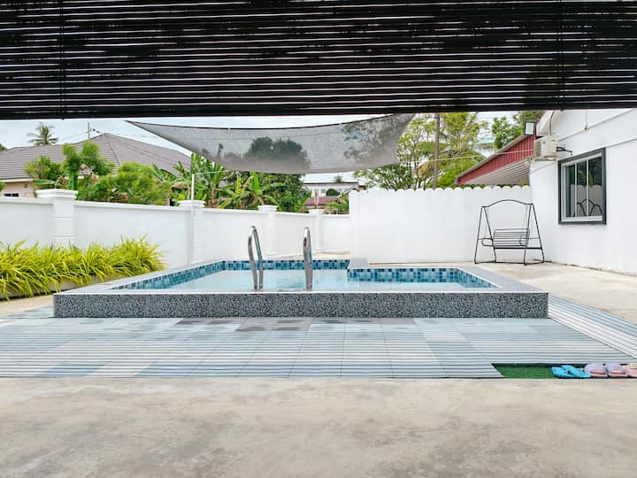 Teratak Aisue With Private Pool - Padang Serai