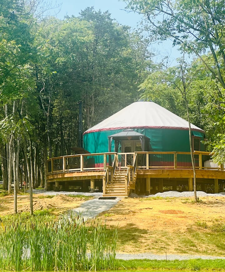 Granny Squirrel Yurt - Shenandoah, VA