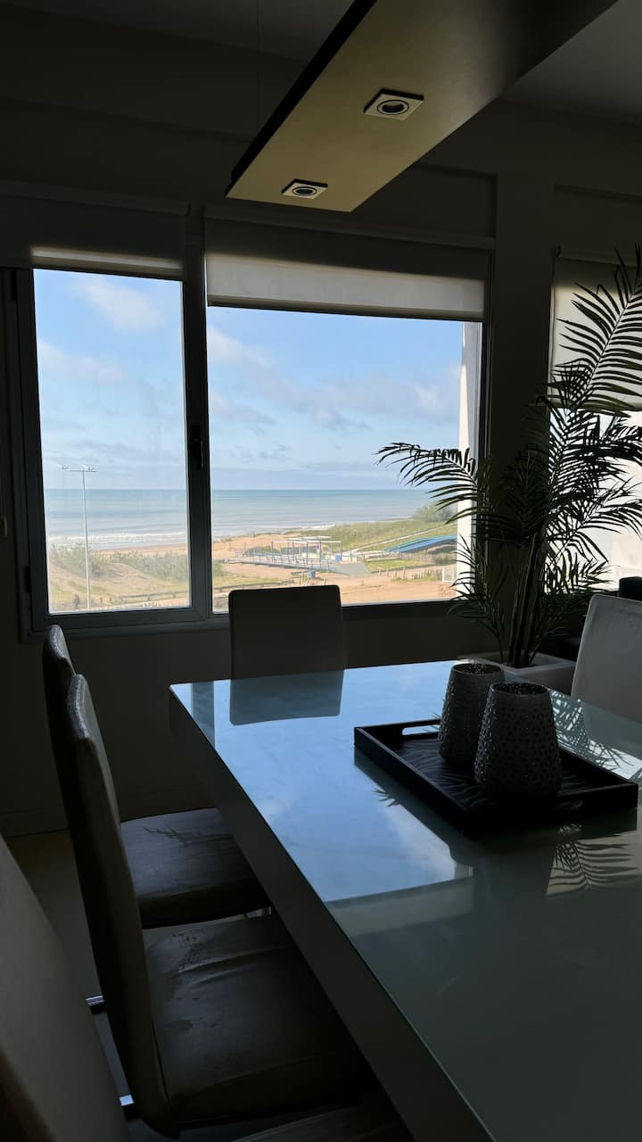 Hermoso Departamento Con Vista Al Mar En Pinamar - Pinamar
