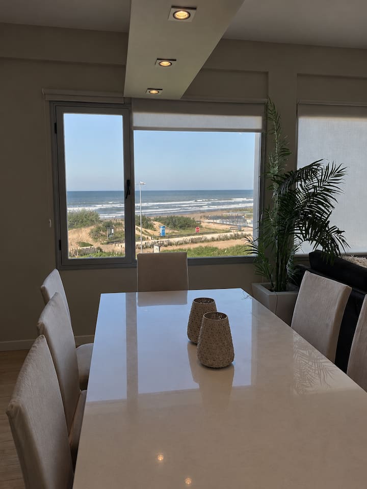 Hermoso Departamento Con Vista Al Mar En Pinamar - Pinamar