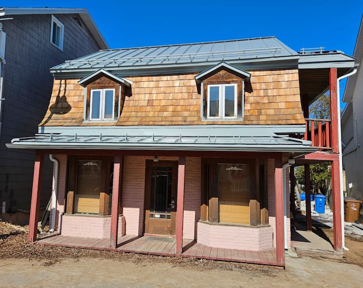 La Chaumière D’antan - Baie-Saint-Paul, QC