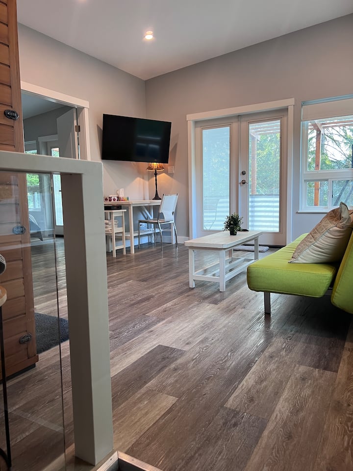 Quiet Home By The Sea, Hot Tub, And Sauna. - Sechelt