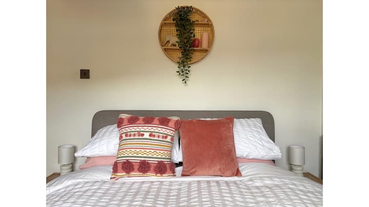 2 Bed Sandstone Cottage - Peak District Edge - Sheffield