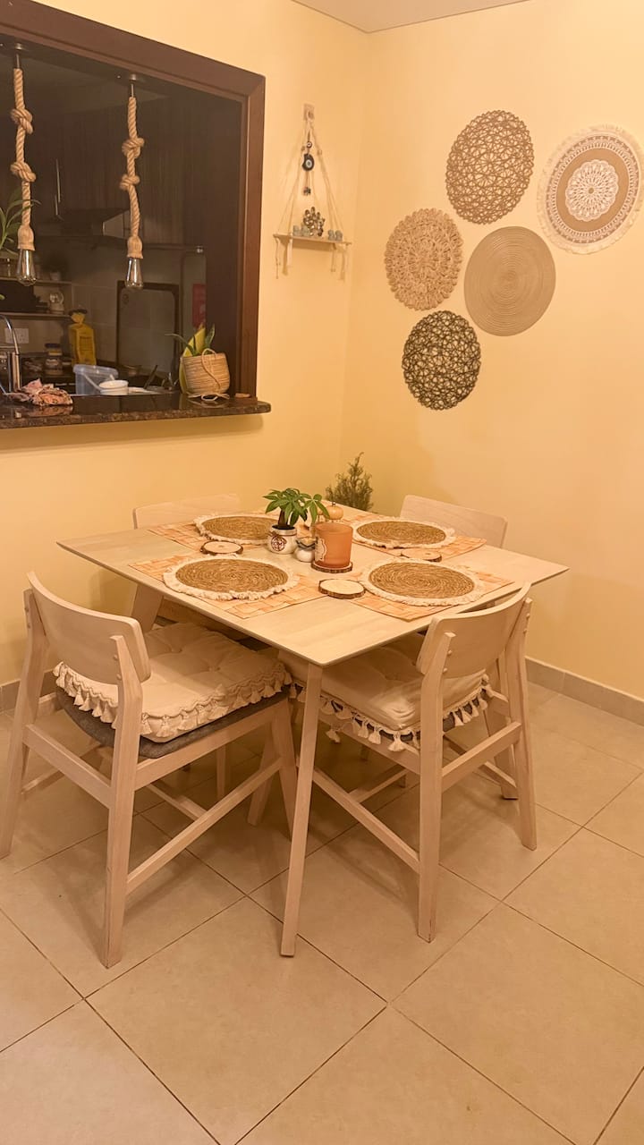 Stay With Friendly Hosts– Cozy & Comfortable Space - Dubai