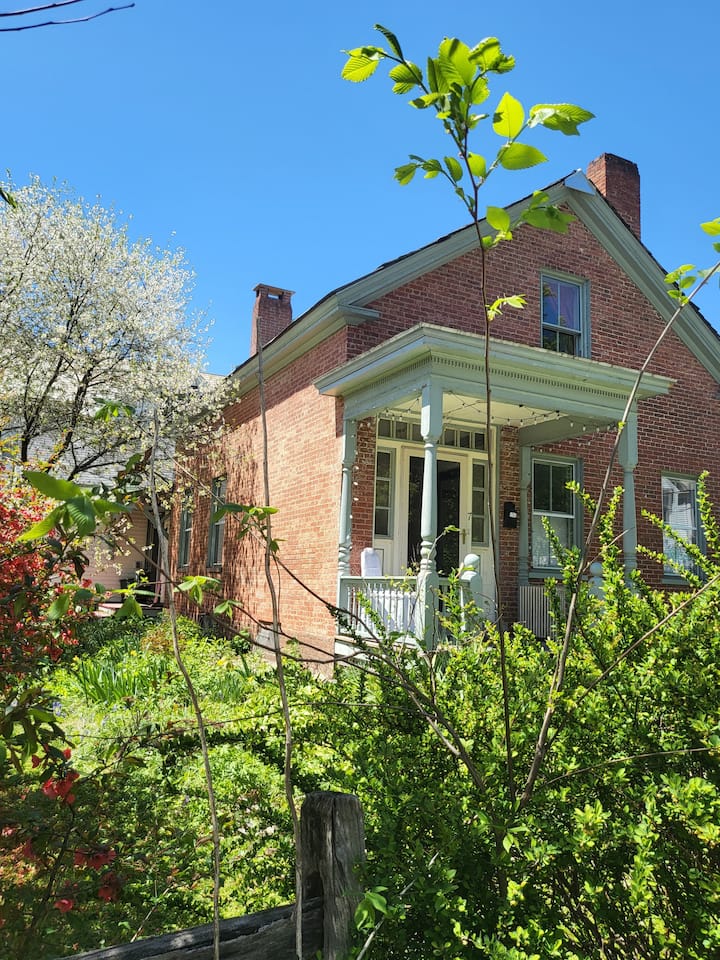 1840 Cottage - Brattleboro, VT