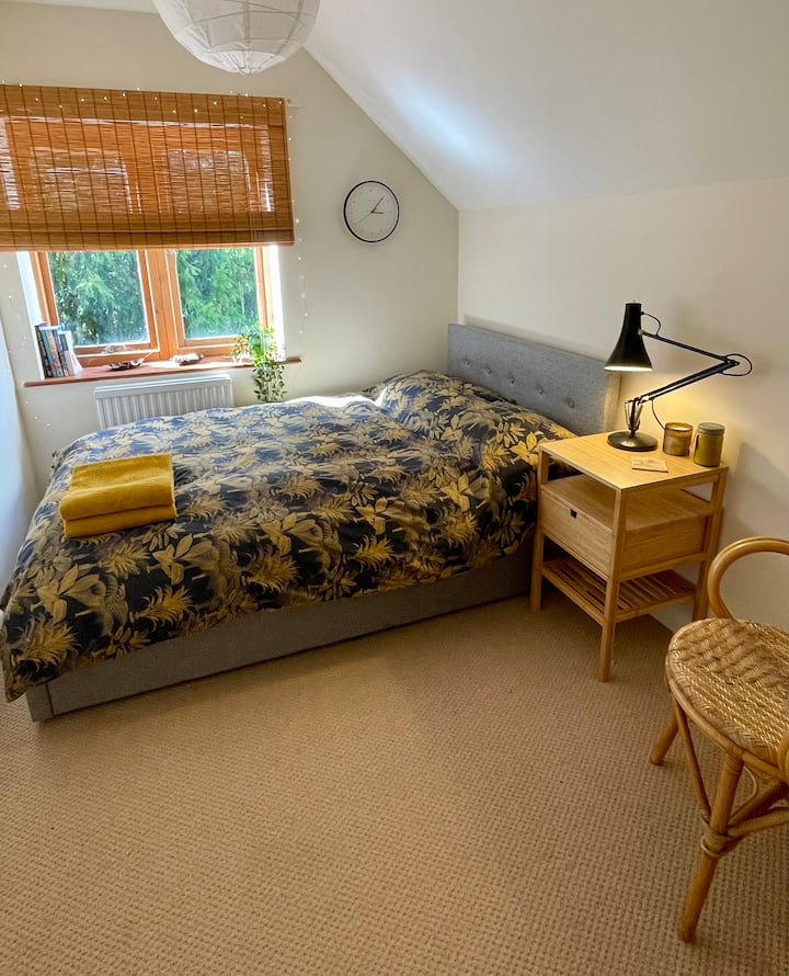 Close To Silverstone Circuit - Towcester