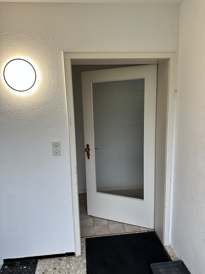 Etagenwohnung (1.og) Mit Großem Balkon - Cleebronn