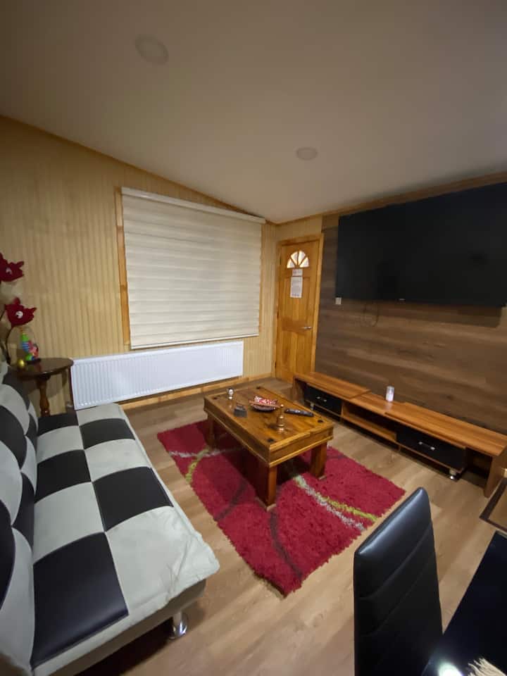 Cabaña Con Cama Matrimonial. - Puerto Natales