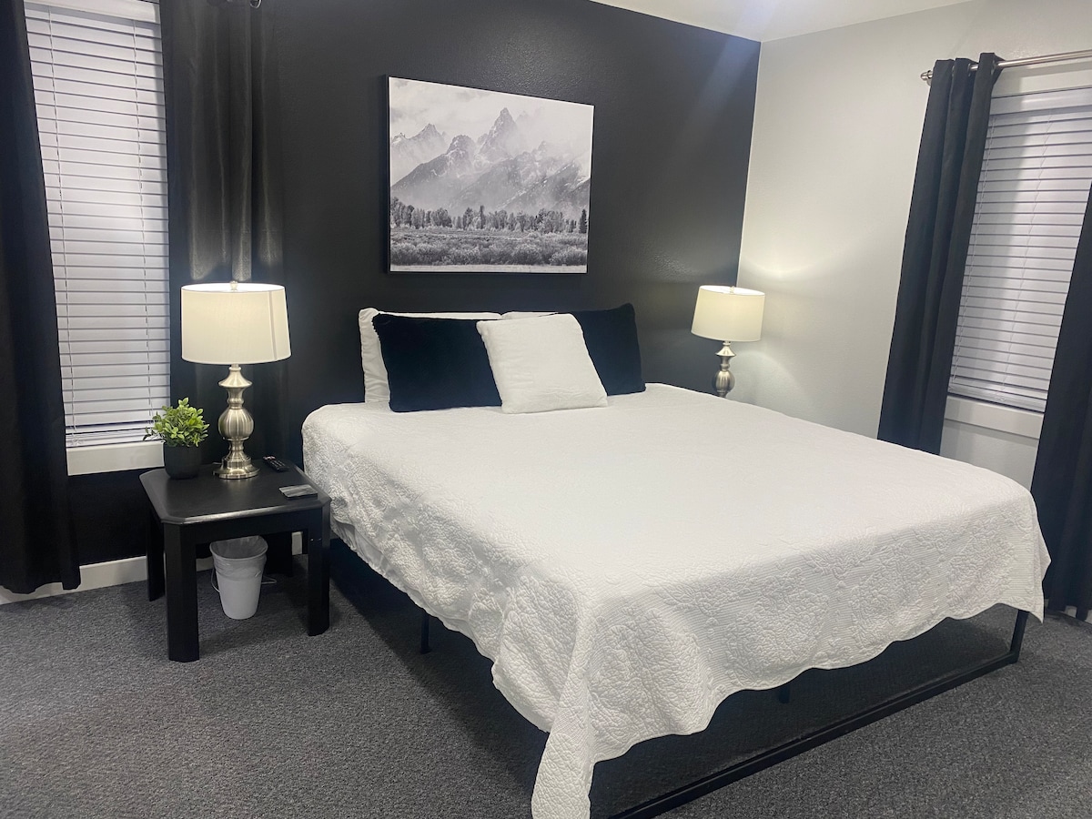 Brand new genial home, conveniently located - Houses for Rent in Saint ...