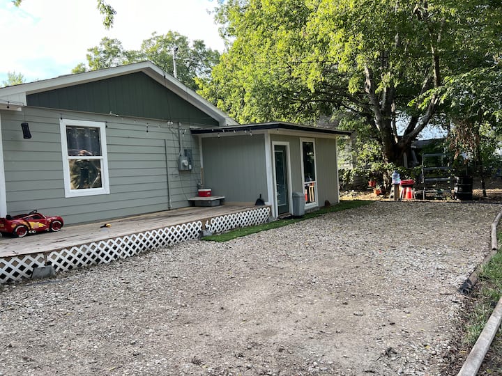 Guest House - Pleasant Grove - Dallas