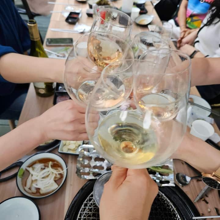 프린스 가든
가족,동호인,이벤트,가든파티 바베큐 식사 제공 - 가평군