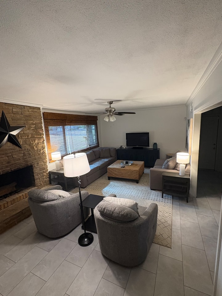 Gameday House 3 Miles From Bds! - Tuscaloosa, AL