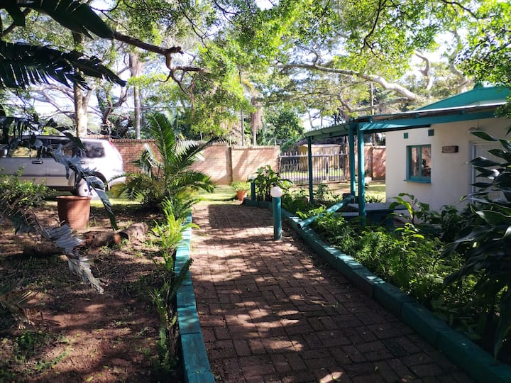 Hobbit Cottage - Port Shepstone
