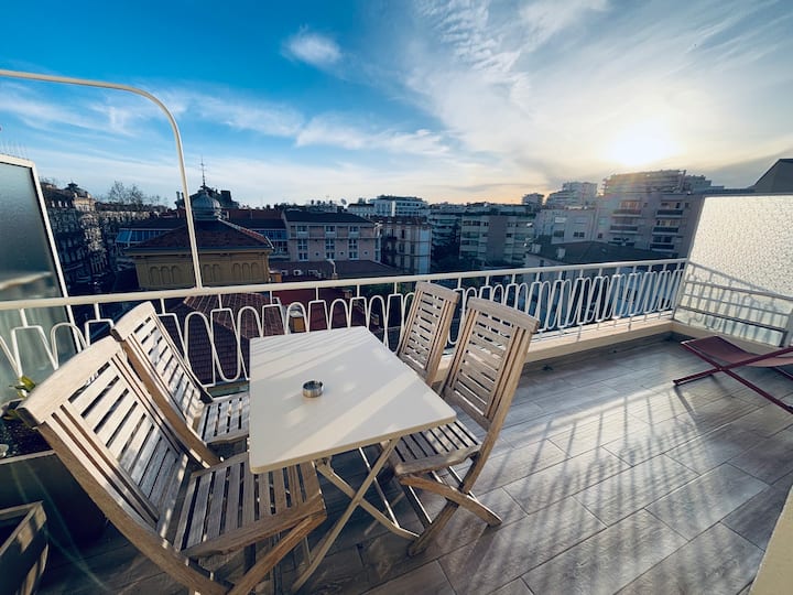 Appartement Idéalement Situé Avec Terrasse - Cannes
