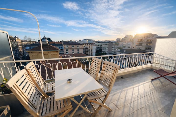 Appartement Idéalement Situé Avec Terrasse - Cannes