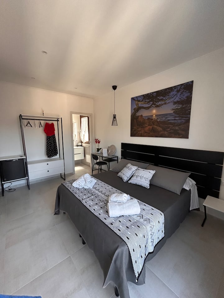 Camera 2, Doppia Con Bagno Privato E Balcone - Osini