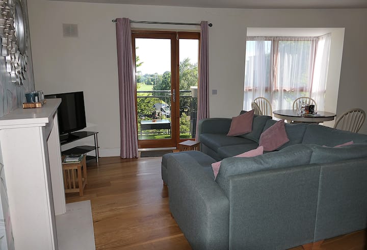 Apartment Close To Dublin & Ballymagarvey - Ashbourne