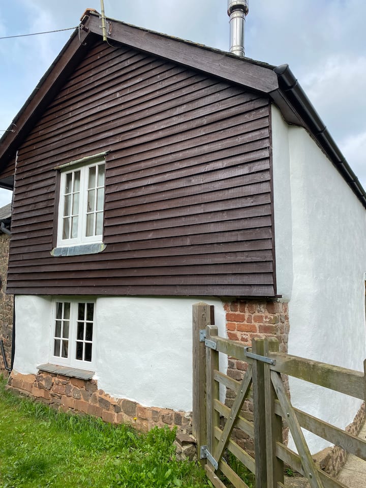 Peaceful Rural Cottage - Crediton