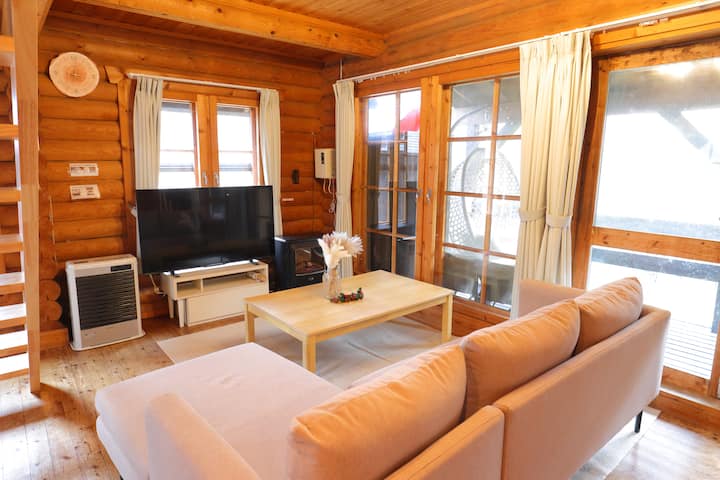 【最大10人】家族・グループで冬旅／暖炉付き貸切ログハウス／妙高スキーリゾートまですぐ　3号棟 - Myoko