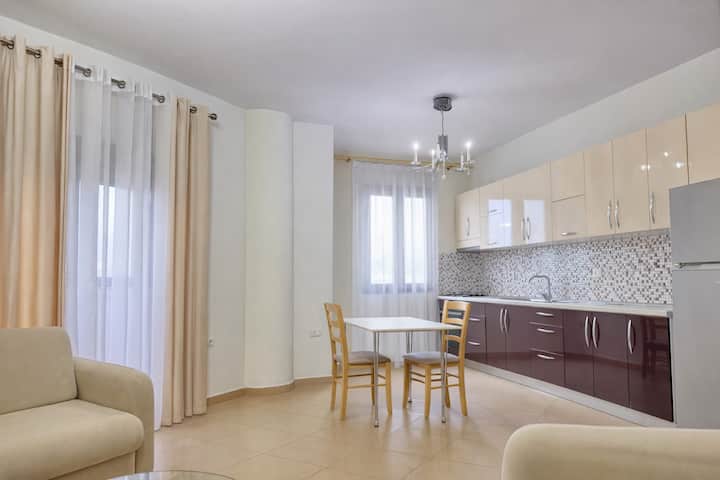 Above The City Tirana Central Apartment 02 - Tirana