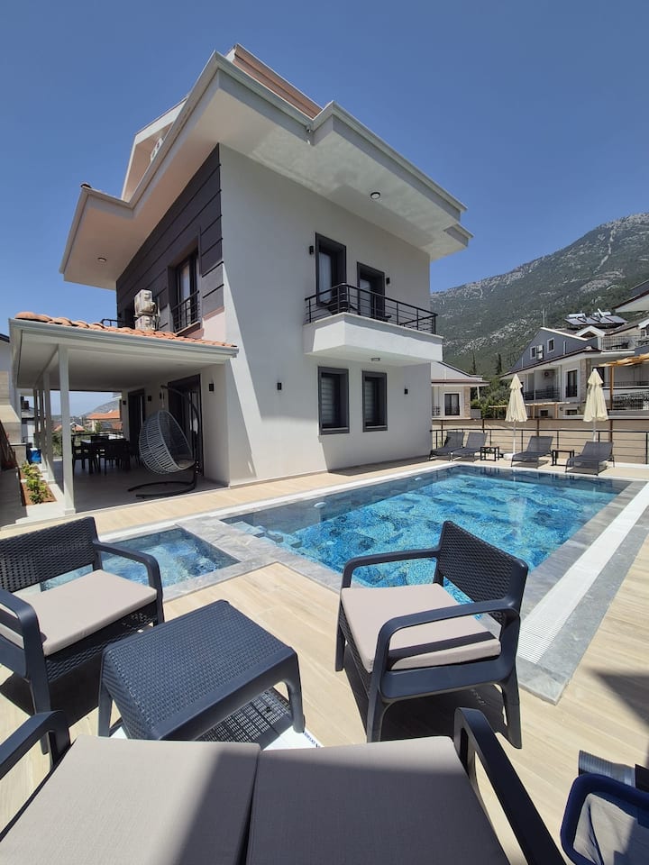 “Villa Agan 2” Ovacıkta Lüks 4+1 - Ölüdeniz