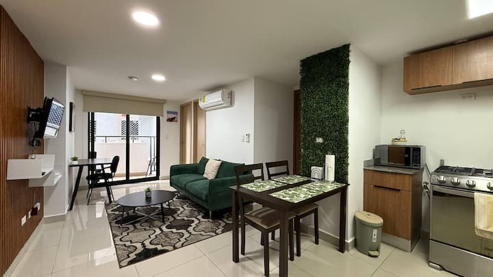 New Apt +Ac+wifi+laundry+pool+gym+parking @Panamá - Panama