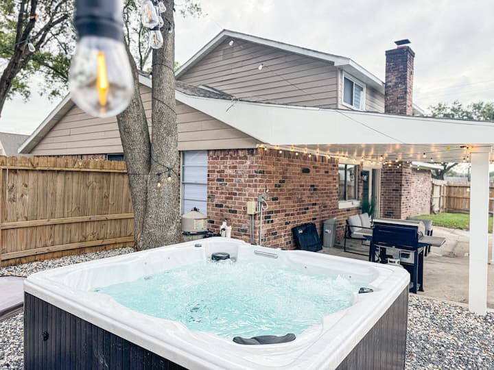 Houston Family Retreat - Hot Tub, Pool & Billiards - シュガーランド, TX