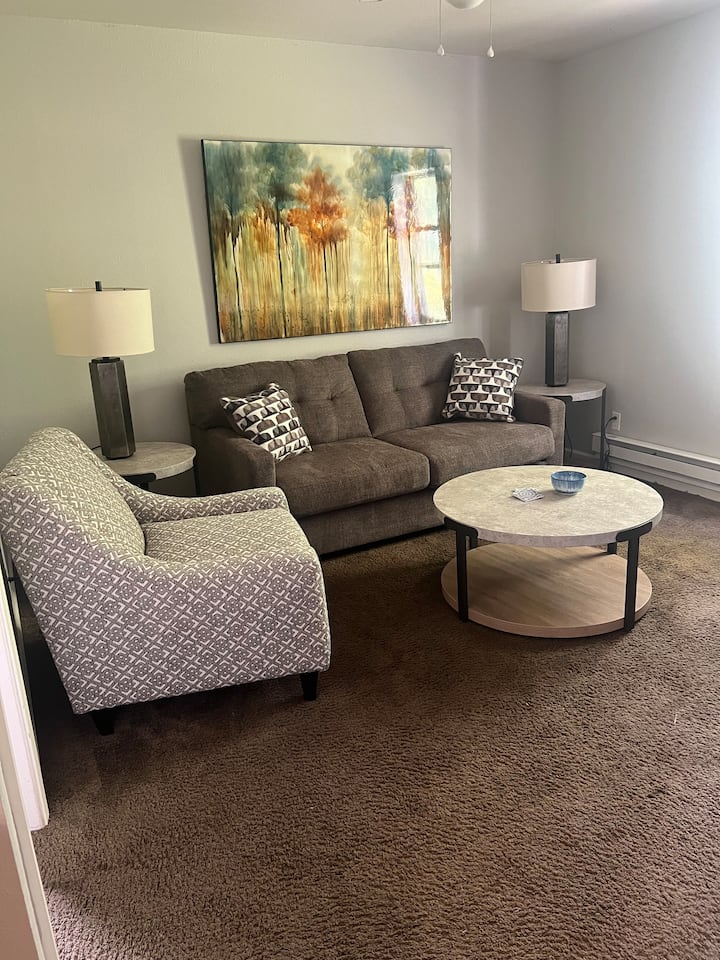 Cozy 1 Bedroom Apartment - Muncie, IN