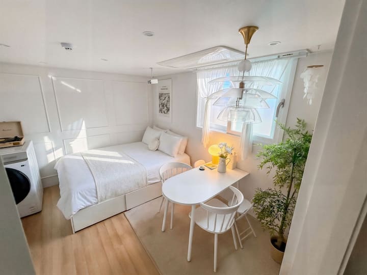 아름다운 당신을 위한 The White Artist House L 쇼핑3분거리 - Seoul