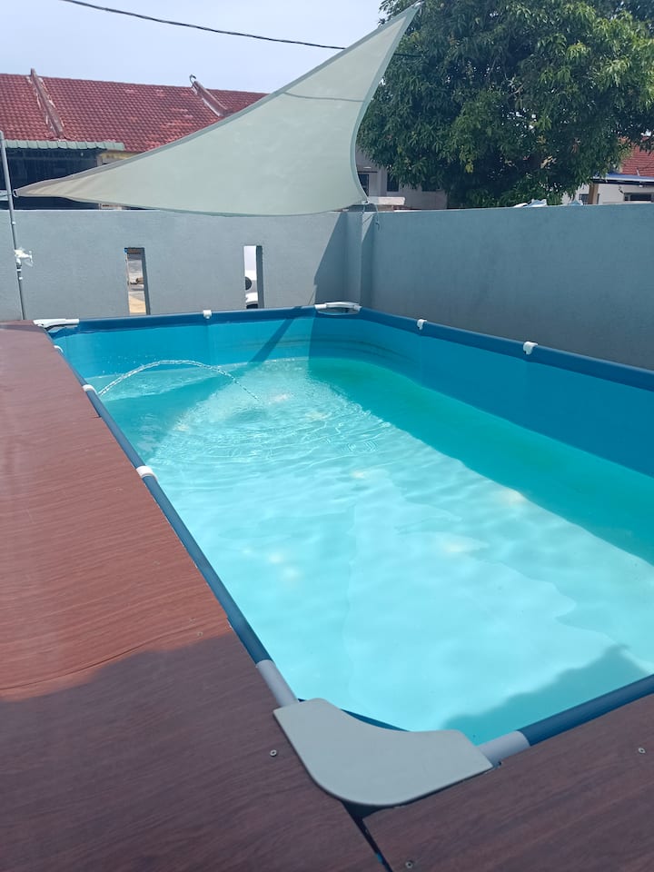 Homestay Pd. Clean. Budget. 8pax. Wifi. Long Rates - Pasir Panjang