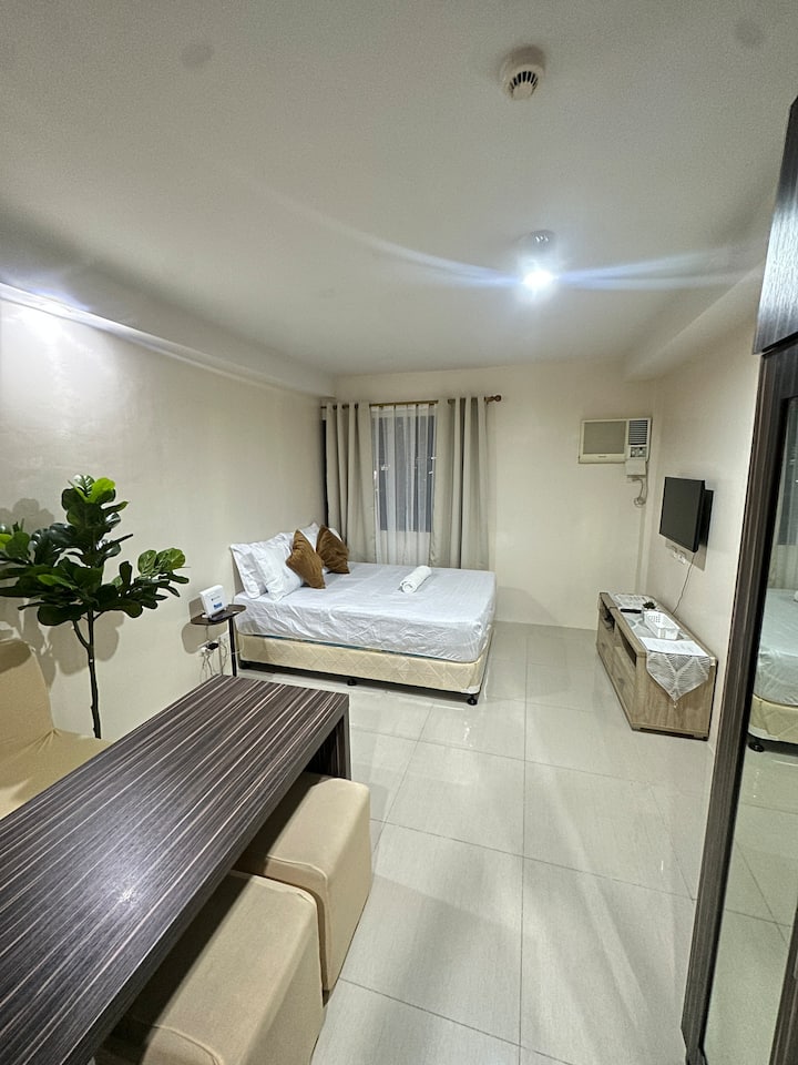Modern Condo In The Heart Of Cebu | Pool & Wifi - Cebu City