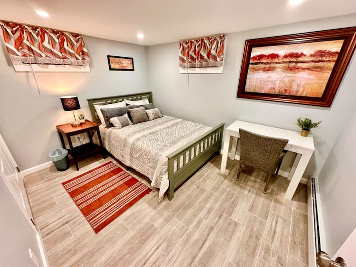 Long Island Apartment W/parking - Deer Park, NY