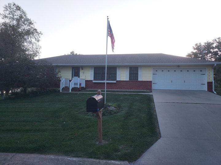 Lake House - Trenton, MO