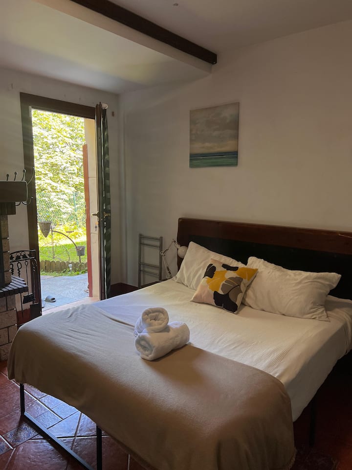 Garden Apartment Parking Bbcue - Hernani