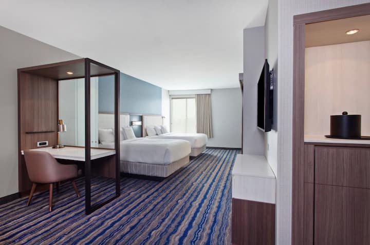 Hb 3 Stylish Units W/ Breakfast - Huntington Beach