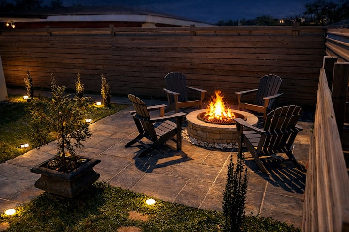 3 Doors Down To New Orleans, Free Parking! - Chalmette, LA