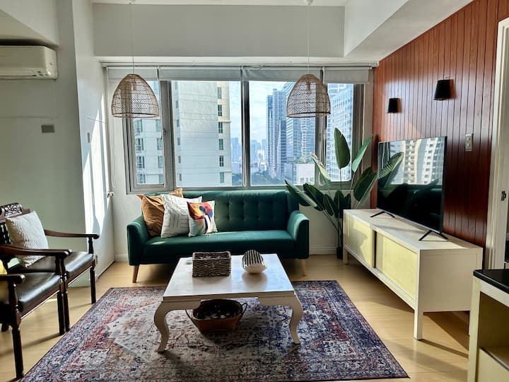 55-sqm 1br In Bgc | 6 Guests| Pool & Gym Access - Taguig