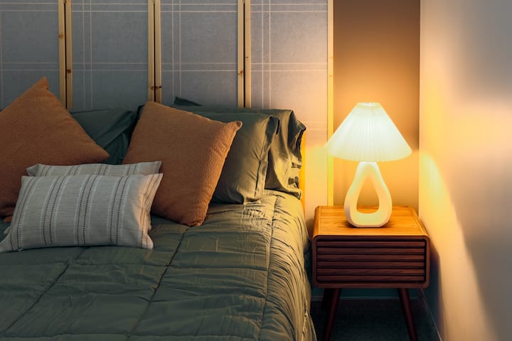 The Nightingale: Cozy • Home For Long Stays! • W/d - Jamaica Plain - Boston