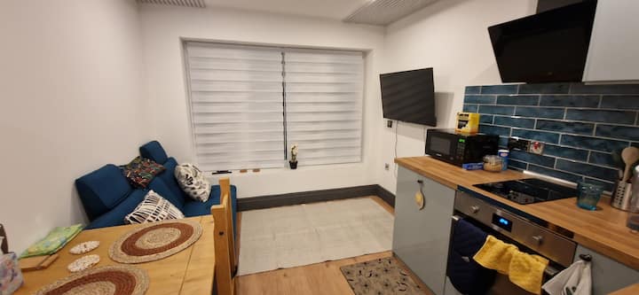 New Flat With Parking, Close To Train, City & Shop - Stockport