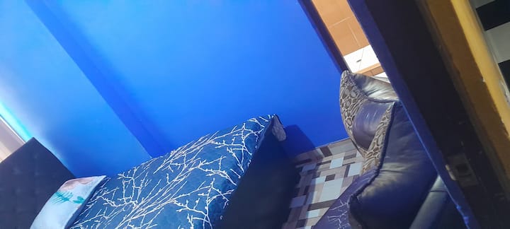 Un Lugar Seguro Habitación En El Tercer Piso. - Puno