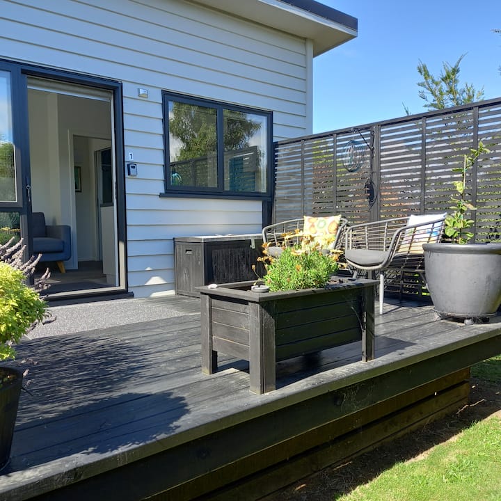 Luxmore View
Unit 1 - Te Anau