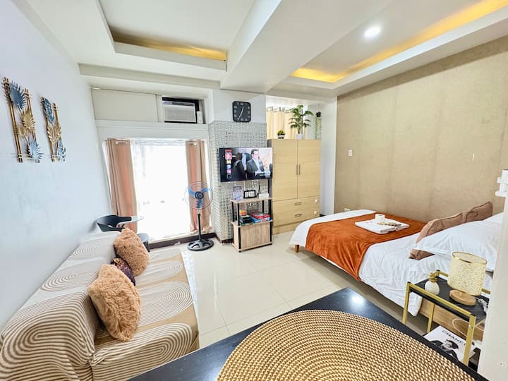 Manhattan Staycation At Araneta Center Cubao, Q.c - Quezon City