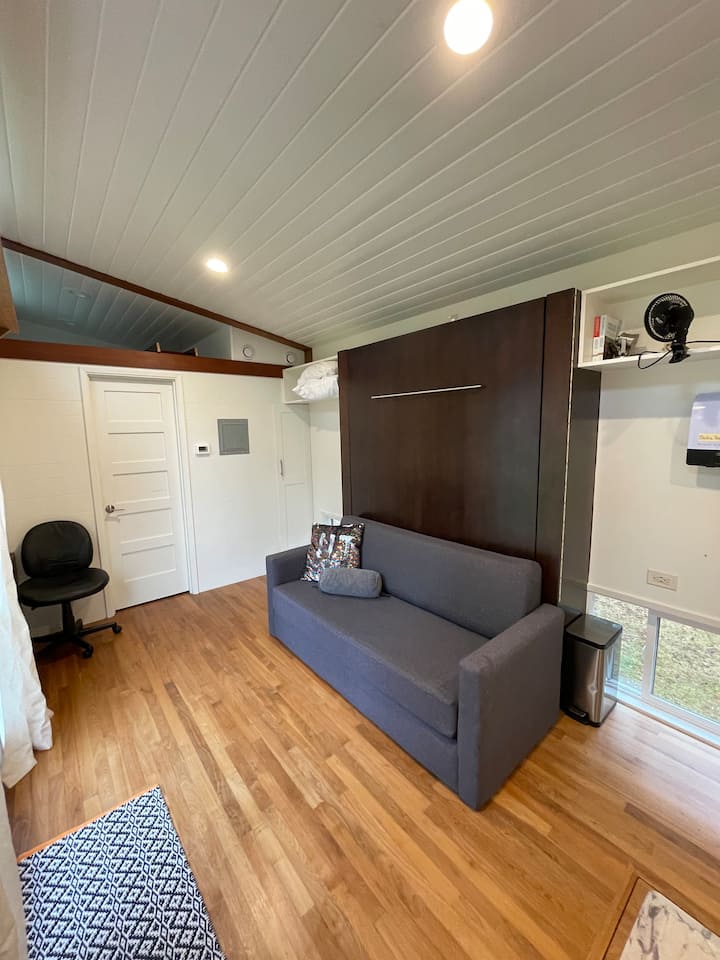 Charming Tiny Home Retreat - Olympia, WA