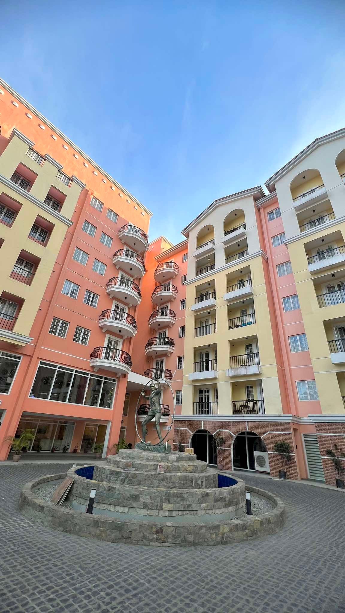 Condo beside the mines view park with veranda - Apartments for Rent in ...
