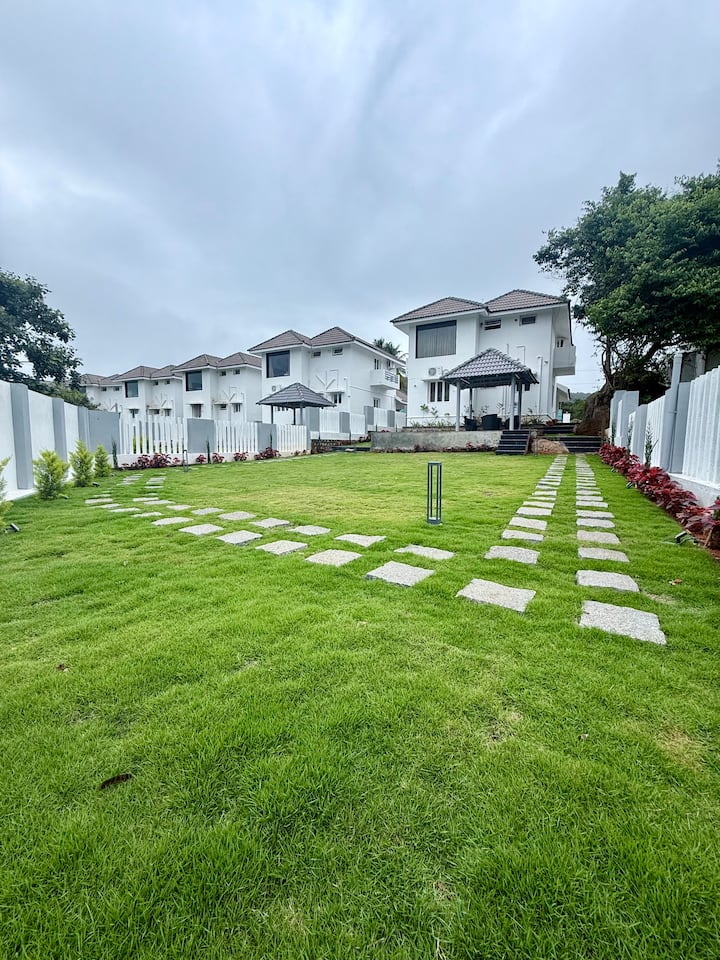 Euphoria Iii - Yelagiri