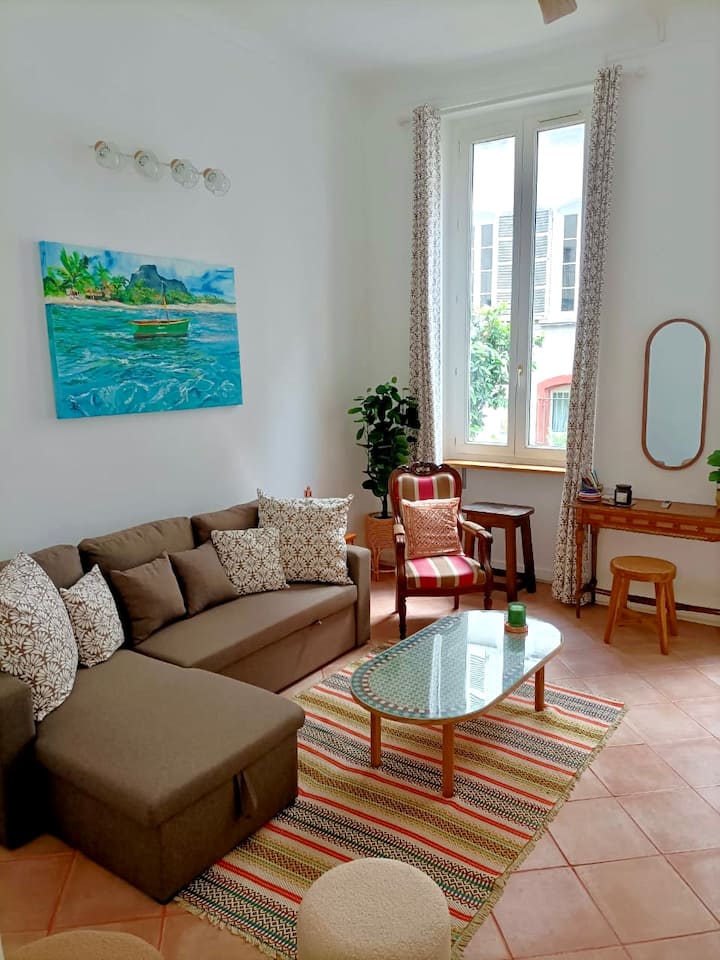 Like Small House, 2 Min Old Port - Marseille