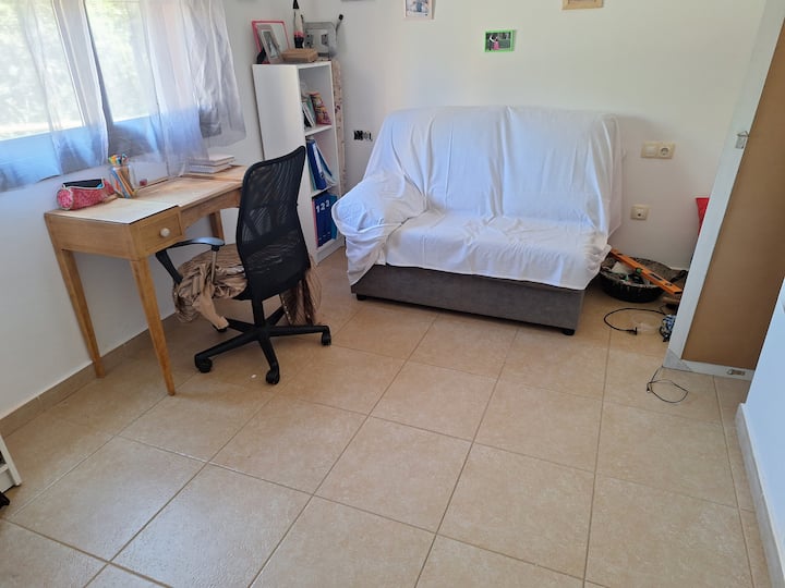 Pequeña Habitación - Figueras